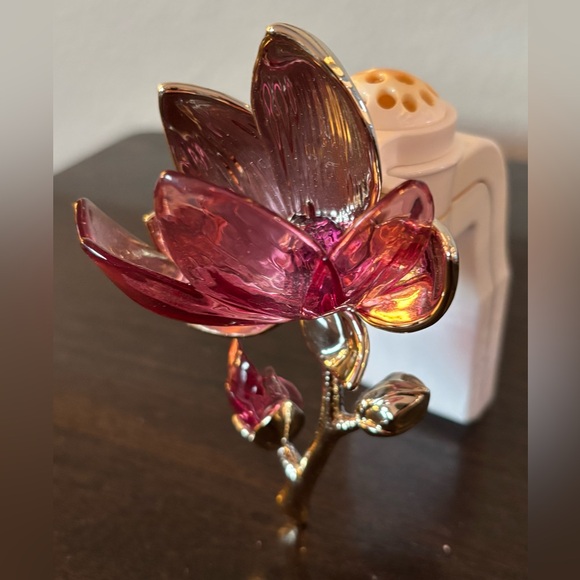 Bath & Body Works | Accents | Bath Body Works Wallflowers Light Up Plug ...